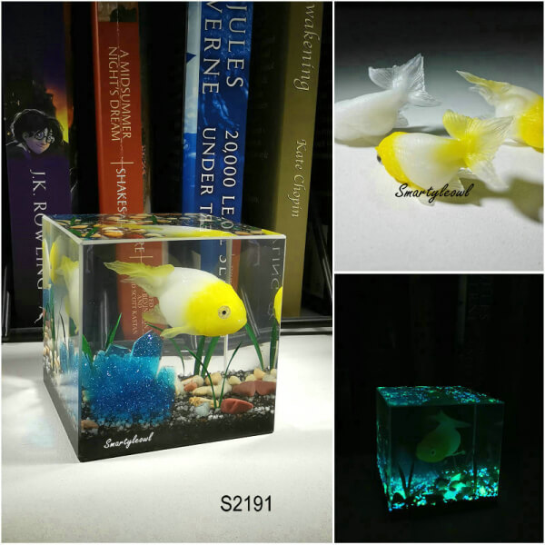 Jellyfish Resin Paperweight |Ocean Resin Diorama| Marine resin cube ...