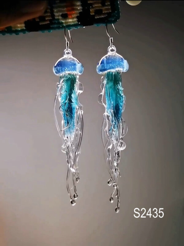 Jellyfish Resin Earrings| Handmade Ocean-Inspired Jellyfish Resin ...